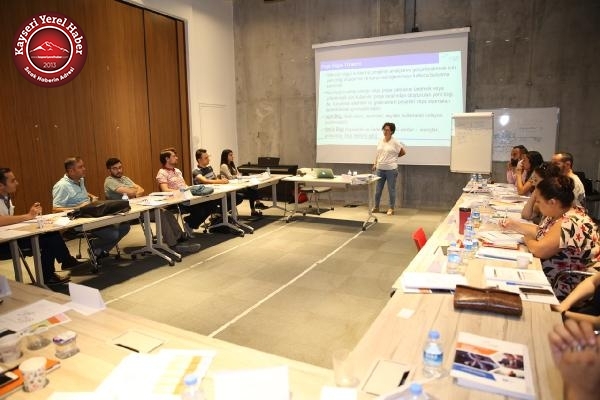 AGÜ’de proje yönetimi eğitimi - KAYSERİ YEREL HABER - Son Dakika ... AGÜ’de proje yönetimi eğitimi - KAYSERİ YEREL HABER - Son Dakika ...